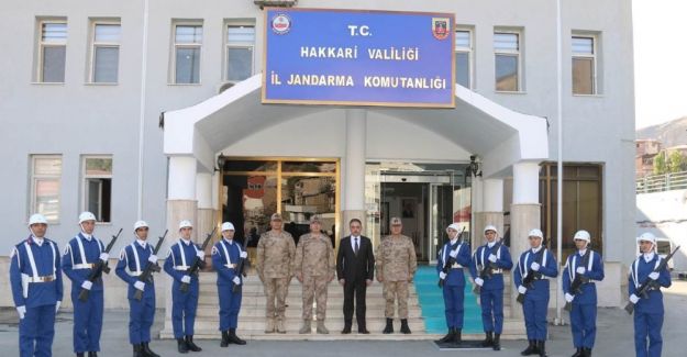 Vali Toprak’tan Tuğgeneral Öztürk’e ziyaret - Hukuki Haber