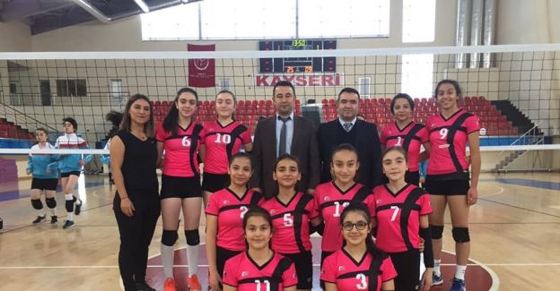 Sema Yazar Ortaokulu gruptan çıkamadı - Hukuki Haber